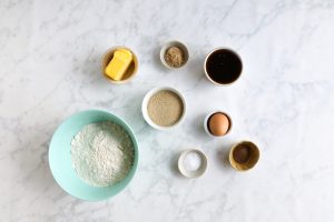 Step-by-Step Gingerbread House Tutorial - Just Easy Recipes