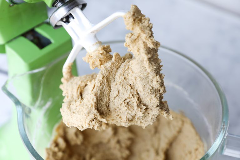 Step-by-Step Gingerbread House Tutorial - Just Easy Recipes