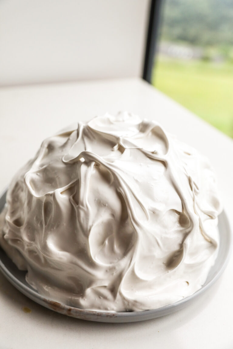 Easy Baked Alaska (Step-by-Step Recipe with Photos) - Just Easy Recipes