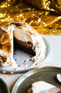 Easy Baked Alaska (Step-by-Step Recipe with Photos) - Just Easy Recipes