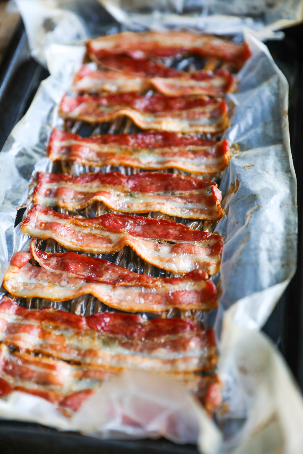 How to Make Crispy Bacon in the Oven {Easy Method} - Just Easy Recipes