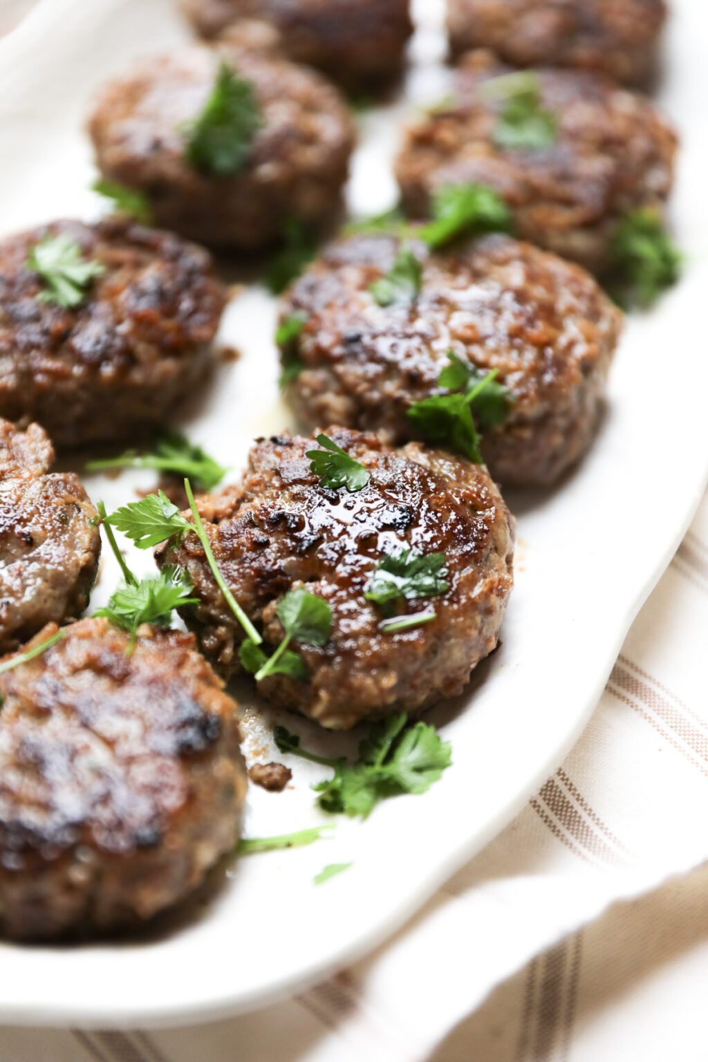 Easy Homemade Beef Burger Patties - Just Easy Recipes