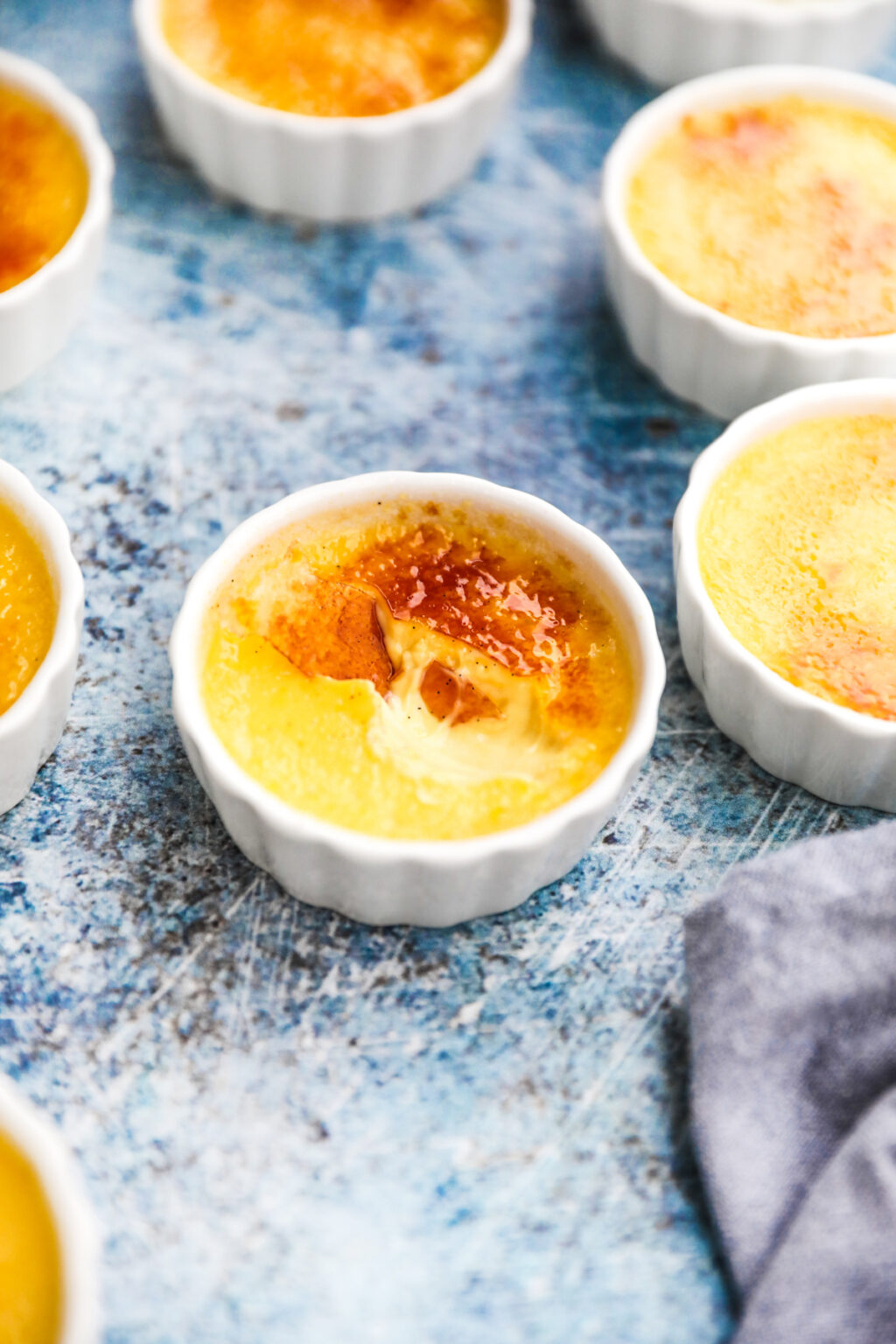 Mini Crème Brûlée Recipe {Best Ever} - Just Easy Recipes