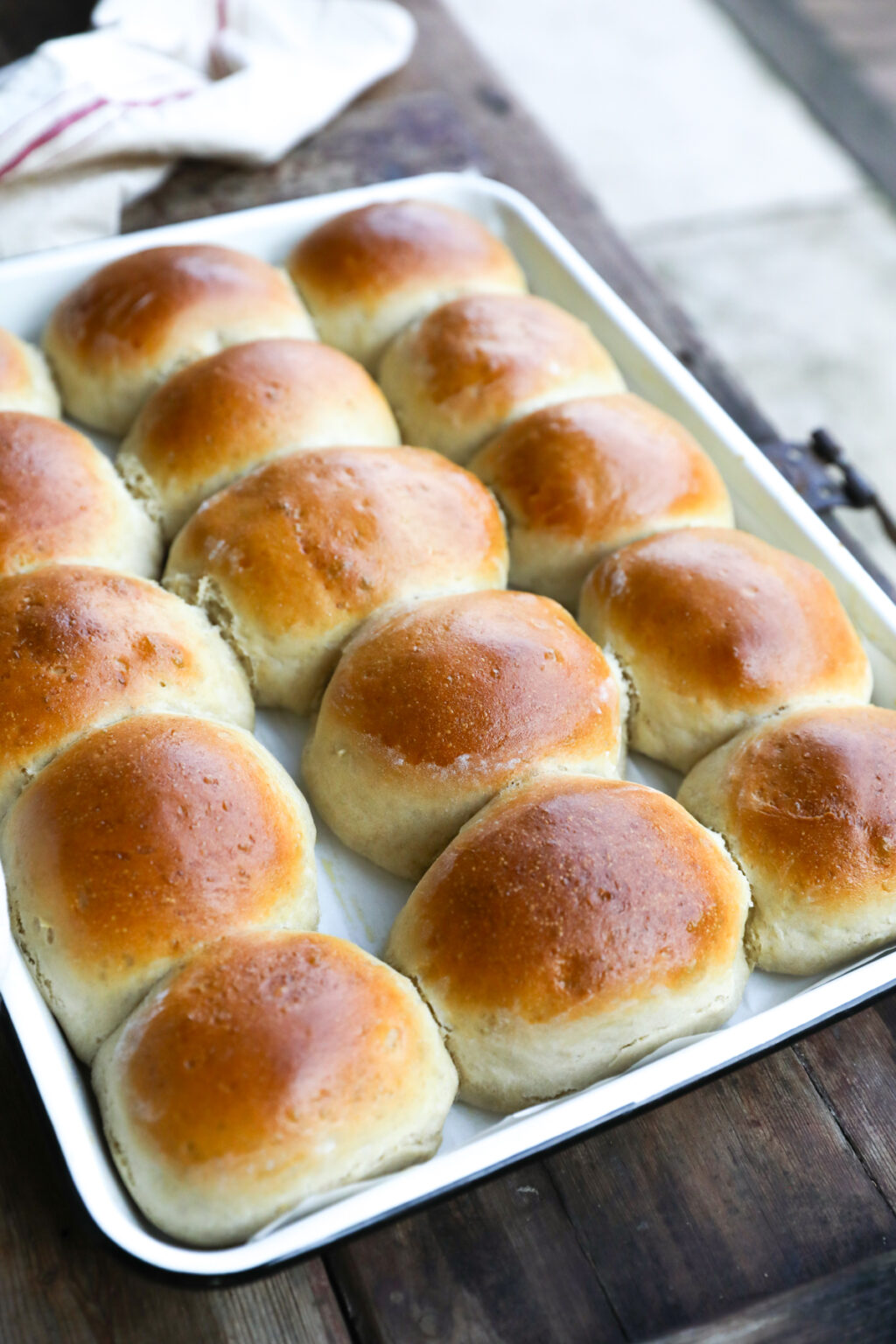 Soft Homemade Burger Rolls {Best Ever + Easy Recipe} - Just Easy Recipes